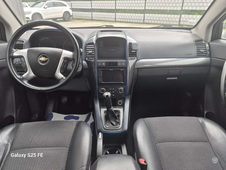 Pelēks Chevrolet Captiva 2010 Tauragė, ar dzinēja tilpumu 1.99 L un nobraukumu 161 tūkst. km par 3700 €, foto 13 vietnē AUTOMOTO.COM.LV