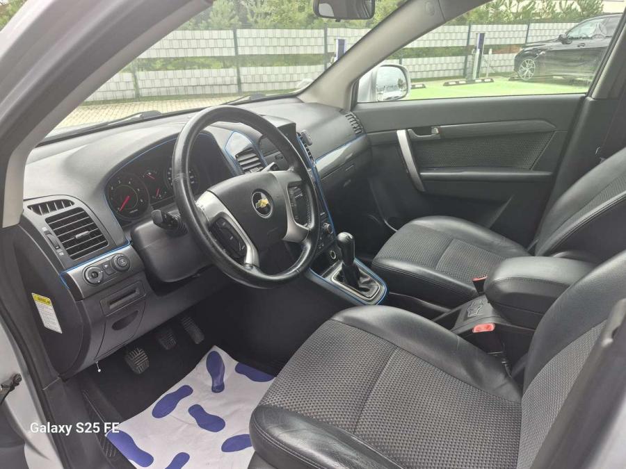 Pelēks Chevrolet Captiva 2010 Tauragė, ar dzinēja tilpumu 1.99 L un nobraukumu 161 tūkst. km par 3700 €, foto 15 vietnē AUTOMOTO.COM.LV