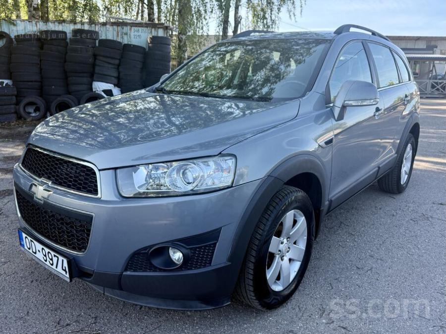 Pelēks Chevrolet Captiva 2011 Rīga, ar dzinēja tilpumu 2.20 L un nobraukumu 0 tūkst. km par 5490 €, foto 2 vietnē AUTOMOTO.COM.LV