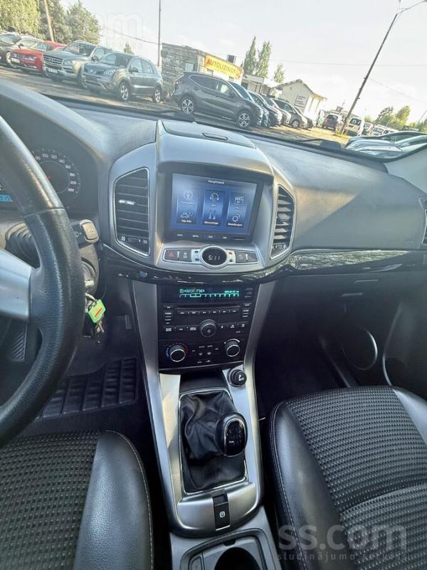 Pelēks Chevrolet Captiva 2011 Rīga, ar dzinēja tilpumu 2.20 L un nobraukumu 0 tūkst. km par 5490 €, foto 10 vietnē AUTOMOTO.COM.LV