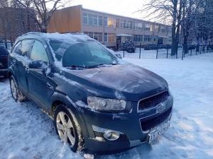 Pelēks Chevrolet Captiva 2011 Kauņa, ar dzinēja tilpumu 2.20 L un nobraukumu 254 tūkst. km par 3850 €, foto 2 vietnē AUTOMOTO.COM.LV