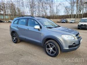 Pelēks Chevrolet Captiva 2011 Rīga, ar dzinēja tilpumu 2.00 L un nobraukumu 0 tūkst. km par 4350 €, foto 3 vietnē AUTOMOTO.COM.LV