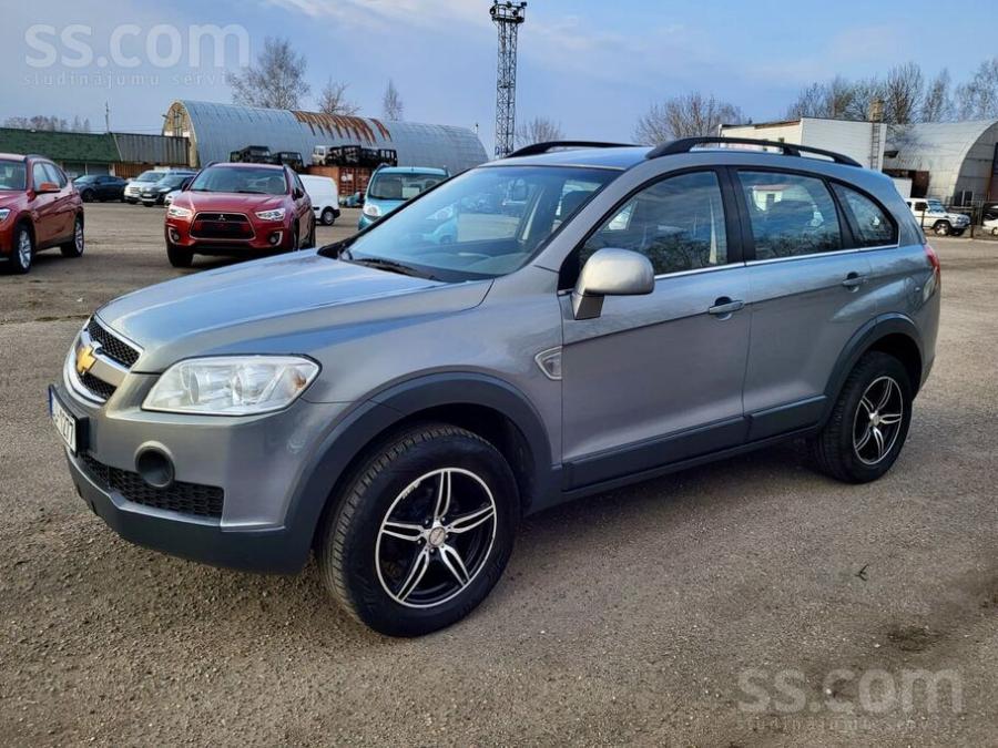 Pelēks Chevrolet Captiva 2011 Rīga, ar dzinēja tilpumu 2.00 L un nobraukumu 0 tūkst. km par 4350 €, foto 4 vietnē AUTOMOTO.COM.LV