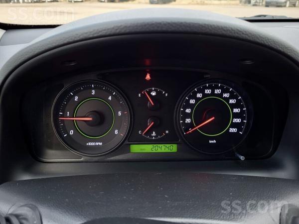 Grey Chevrolet Captiva 2011 in Riga, with an engine capacity of 2.00 L and mileage of 0 thousand km for 4350 €, photo 7 on AUTOMOTO.COM.LV