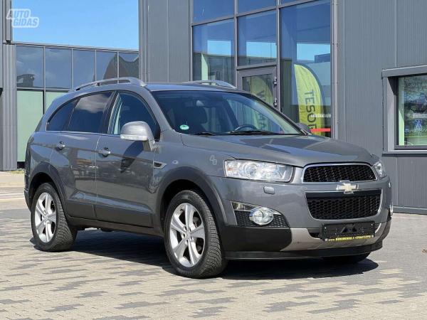 Grey Chevrolet Captiva 2011 in Siauliai, with an engine capacity of 2.20 L and mileage of 192 thousand km for 5800 €, photo 2 on AUTOMOTO.COM.LV