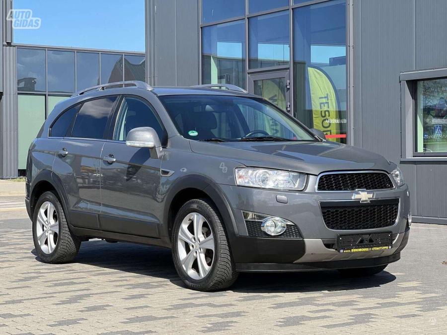 Pelēks Chevrolet Captiva 2011 Šauļi, ar dzinēja tilpumu 2.20 L un nobraukumu 192 tūkst. km par 5800 €, foto 3 vietnē AUTOMOTO.COM.LV