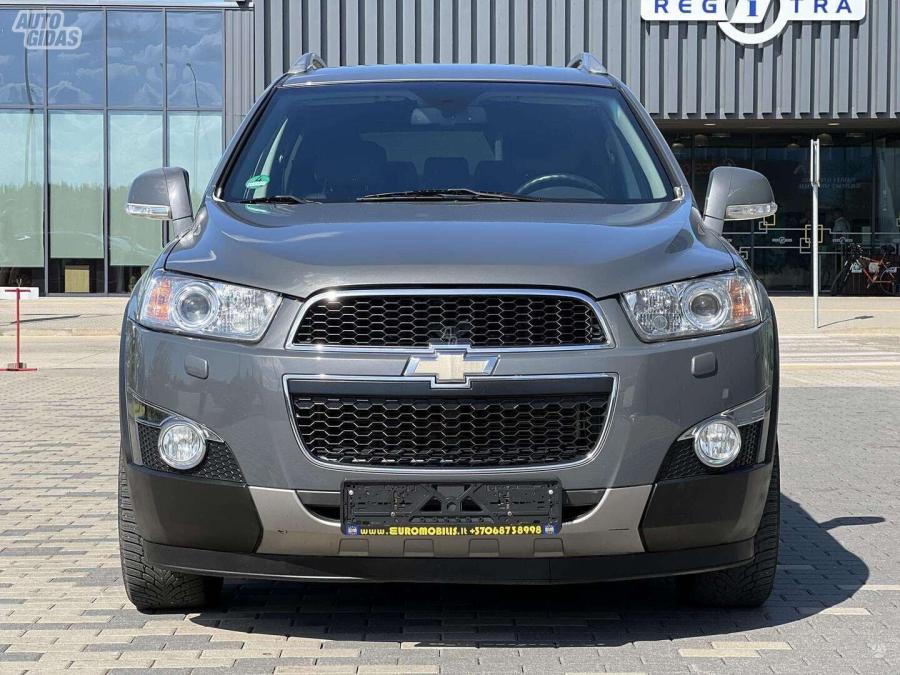 Pelēks Chevrolet Captiva 2011 Šauļi, ar dzinēja tilpumu 2.20 L un nobraukumu 192 tūkst. km par 5800 €, foto 4 vietnē AUTOMOTO.COM.LV