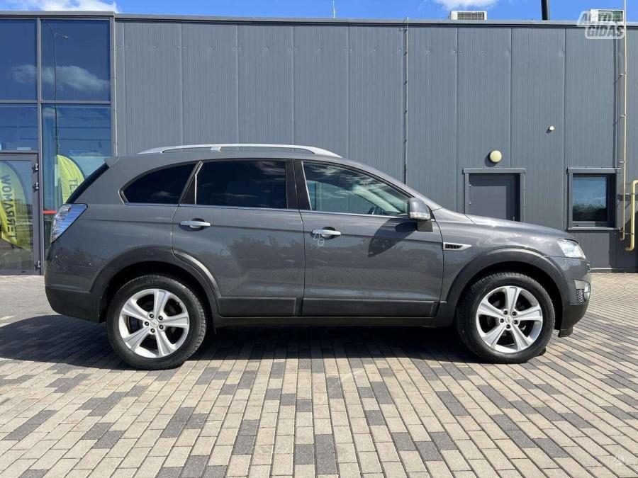Pelēks Chevrolet Captiva 2011 Šauļi, ar dzinēja tilpumu 2.20 L un nobraukumu 192 tūkst. km par 5800 €, foto 5 vietnē AUTOMOTO.COM.LV
