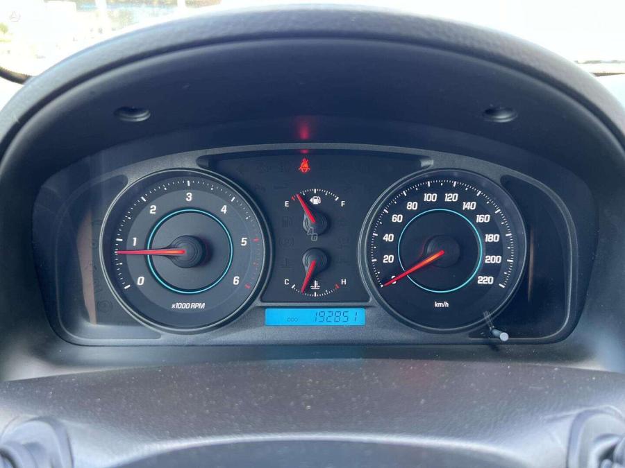 Pelēks Chevrolet Captiva 2011 Šauļi, ar dzinēja tilpumu 2.20 L un nobraukumu 192 tūkst. km par 5800 €, foto 13 vietnē AUTOMOTO.COM.LV