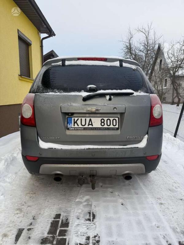 Pelēks Chevrolet Captiva 2012 Kauņa, ar dzinēja tilpumu 2.23 L un nobraukumu 168 tūkst. km par 5800 €, foto 3 vietnē AUTOMOTO.COM.LV