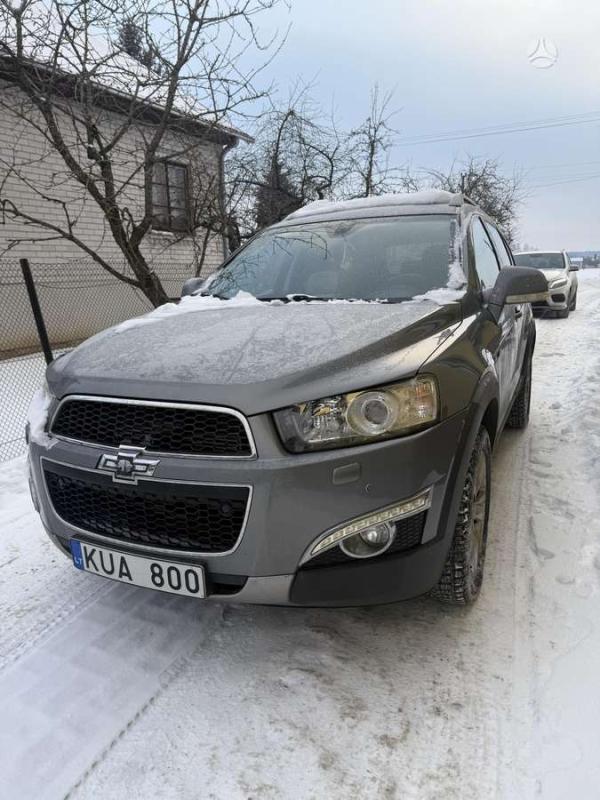 Pelēks Chevrolet Captiva 2012 Kauņa, ar dzinēja tilpumu 2.23 L un nobraukumu 168 tūkst. km par 5800 €, foto 4 vietnē AUTOMOTO.COM.LV