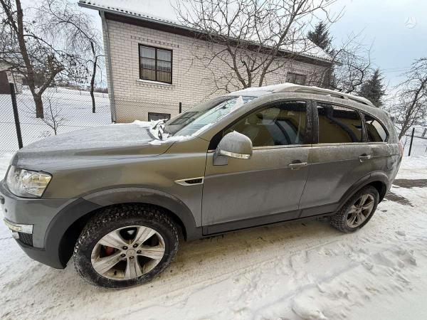 Pelēks Chevrolet Captiva 2012 Kauņa, ar dzinēja tilpumu 2.23 L un nobraukumu 168 tūkst. km par 5800 €, foto 6 vietnē AUTOMOTO.COM.LV