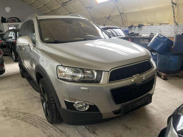 Grey Chevrolet Captiva 2012 in Vilnius, with an engine capacity of 0.00 L and mileage of 91 thousand km for 5950 €, photo 5 on AUTOMOTO.COM.LV