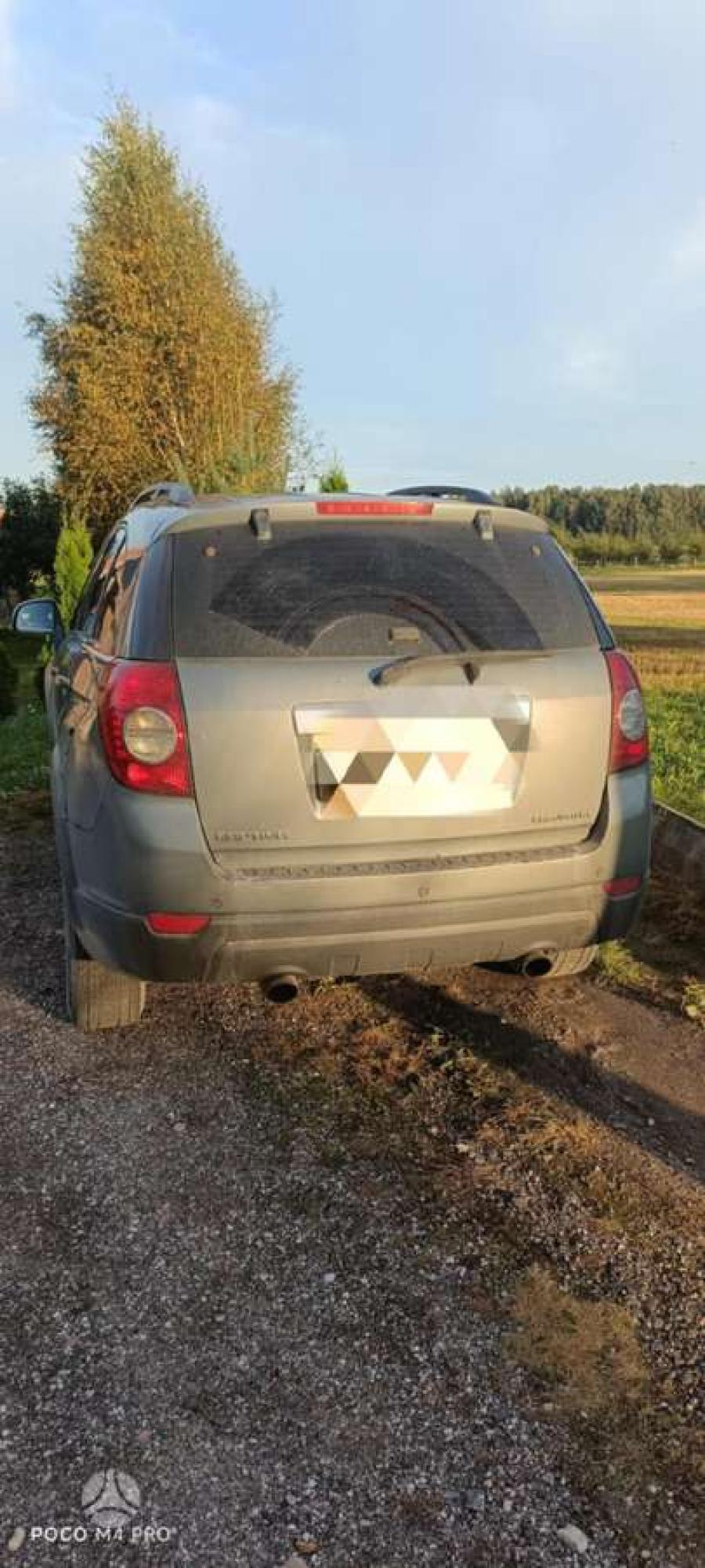 Grey Chevrolet Captiva 2012 in Kretinga, with an engine capacity of 2.23 L and mileage of 240 thousand km for 3300 €, photo 5 on AUTOMOTO.COM.LV