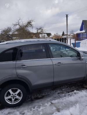 Grey Chevrolet Captiva 2012 in Panevezys, with an engine capacity of 2.20 L and mileage of 28 thousand km for 5600 €, photo 9 on AUTOMOTO.COM.LV