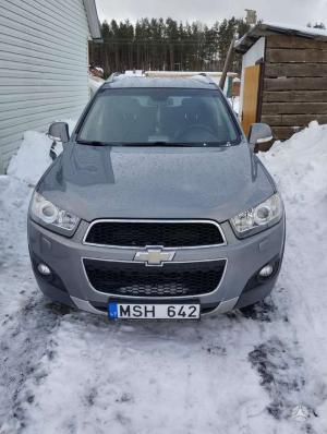 Grey Chevrolet Captiva 2012 in Panevezys, with an engine capacity of 2.20 L and mileage of 28 thousand km for 5600 €, photo 12 on AUTOMOTO.COM.LV