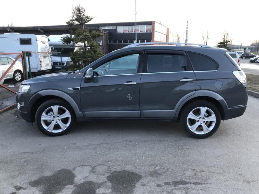 Grey Chevrolet Captiva 2012 in Klaipeda, with an engine capacity of 2.20 L and mileage of 290 thousand km for 5500 €, photo 7 on AUTOMOTO.COM.LV