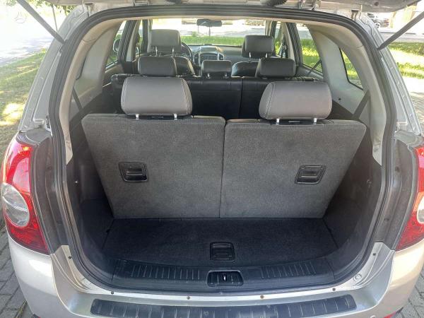 Pelēks Chevrolet Captiva 2012 Šilutė, ar dzinēja tilpumu 2.40 L un nobraukumu 139 tūkst. km par 5200 €, foto 7 vietnē AUTOMOTO.COM.LV