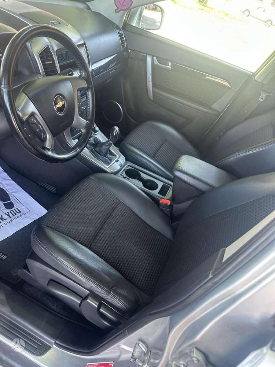 Pelēks Chevrolet Captiva 2012 Šilutė, ar dzinēja tilpumu 2.40 L un nobraukumu 139 tūkst. km par 5200 €, foto 11 vietnē AUTOMOTO.COM.LV