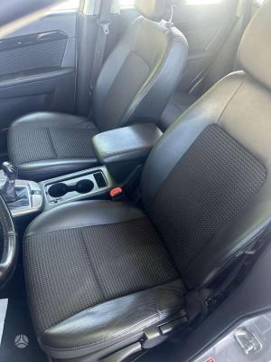Pelēks Chevrolet Captiva 2012 Šilutė, ar dzinēja tilpumu 2.40 L un nobraukumu 139 tūkst. km par 5200 €, foto 12 vietnē AUTOMOTO.COM.LV