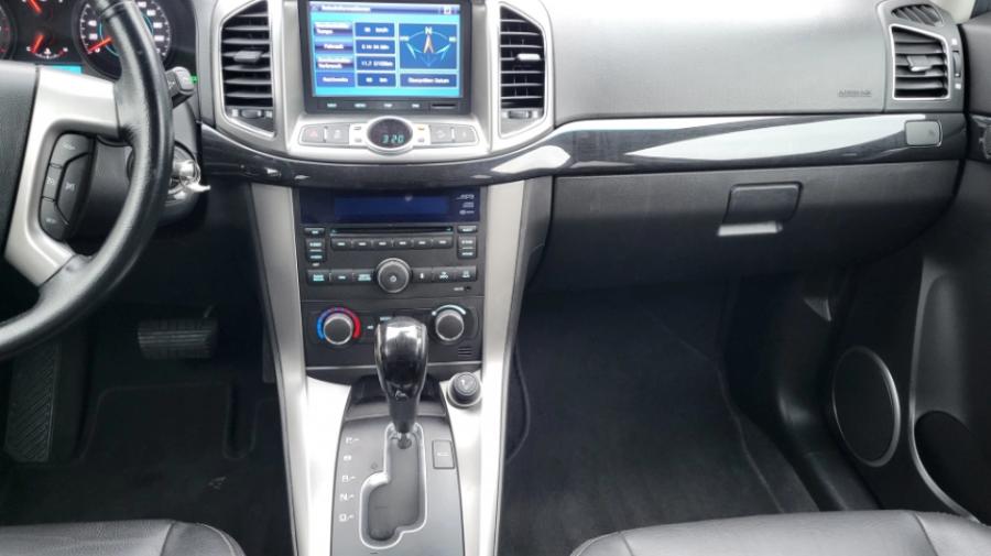 Grey Chevrolet Captiva 2012 in Riga, with an engine capacity of 2.40 L and mileage of 167 thousand km for 7850 €, photo 14 on AUTOMOTO.COM.LV