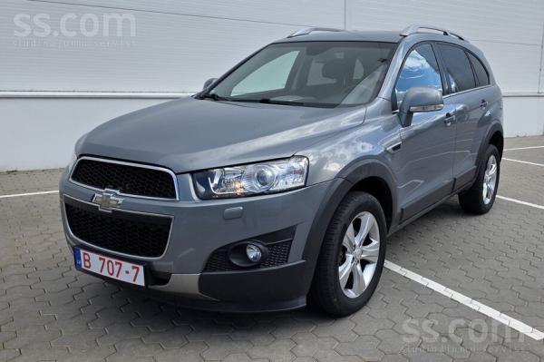 Pelēks Chevrolet Captiva 2012 Rīga, ar dzinēja tilpumu 2.20 L un nobraukumu 179 tūkst. km par 5995 €, foto 3 vietnē AUTOMOTO.COM.LV
