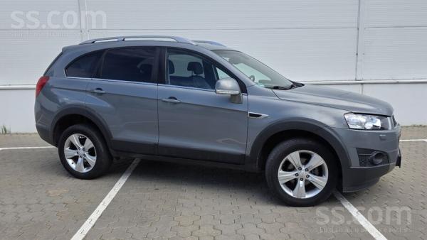 Pelēks Chevrolet Captiva 2012 Rīga, ar dzinēja tilpumu 2.20 L un nobraukumu 179 tūkst. km par 5995 €, foto 7 vietnē AUTOMOTO.COM.LV