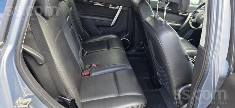 Grey Chevrolet Captiva 2012 in Riga, with an engine capacity of 2.20 L and mileage of 179 thousand km for 5995 €, photo 14 on AUTOMOTO.COM.LV