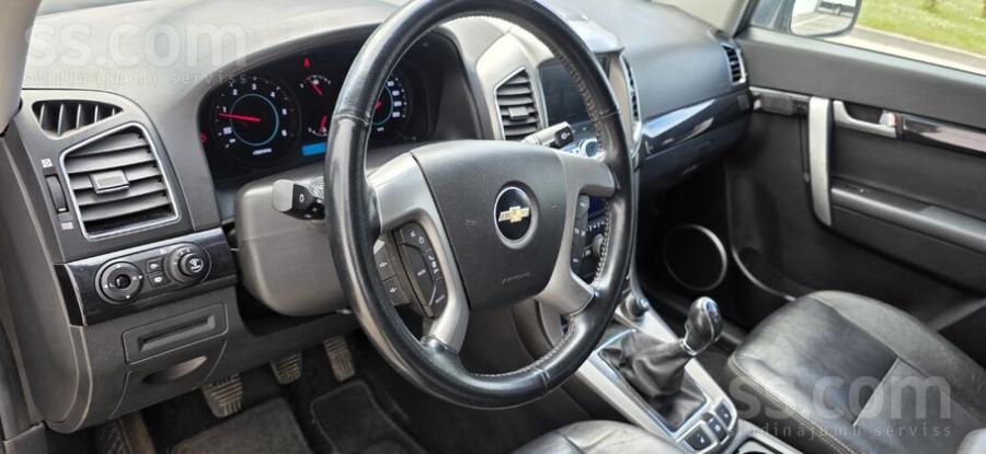 Grey Chevrolet Captiva 2012 in Riga, with an engine capacity of 2.20 L and mileage of 179 thousand km for 5995 €, photo 17 on AUTOMOTO.COM.LV
