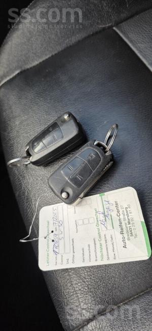 Grey Chevrolet Captiva 2012 in Riga, with an engine capacity of 2.20 L and mileage of 179 thousand km for 5995 €, photo 22 on AUTOMOTO.COM.LV