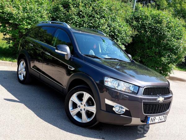 Pelēks Chevrolet Captiva 2012 Rīga, ar dzinēja tilpumu 2.20 L un nobraukumu 221 tūkst. km par 5995 €, foto 4 vietnē AUTOMOTO.COM.LV