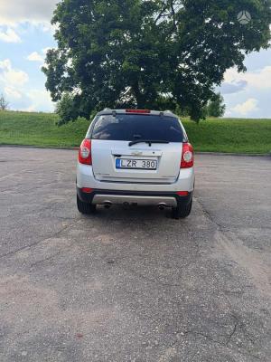 Pelēks Chevrolet Captiva 2012 Kauņa, ar dzinēja tilpumu 2.23 L un nobraukumu 150 tūkst. km par 5500 €, foto 10 vietnē AUTOMOTO.COM.LV