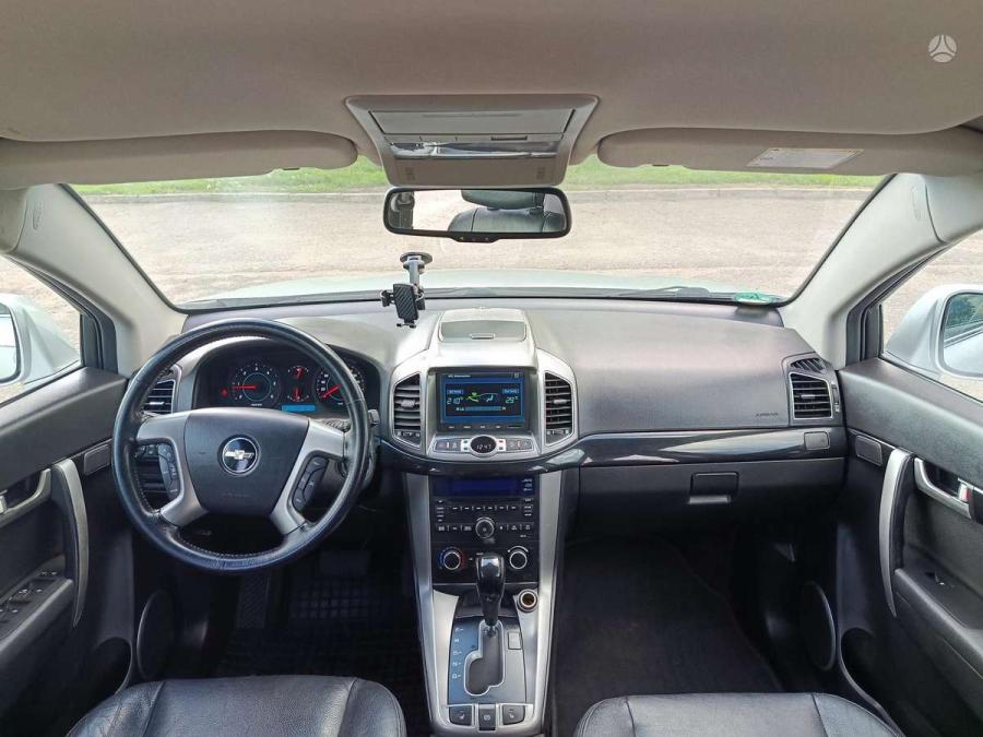 Pelēks Chevrolet Captiva 2012 Kauņa, ar dzinēja tilpumu 2.23 L un nobraukumu 150 tūkst. km par 5500 €, foto 15 vietnē AUTOMOTO.COM.LV