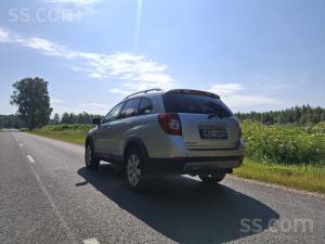 Grey Chevrolet Captiva 2012 in Riga, with an engine capacity of 2.20 L and mileage of 262 thousand km for 5200 €, photo 5 on AUTOMOTO.COM.LV