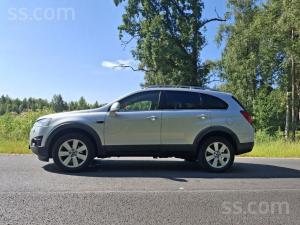 Grey Chevrolet Captiva 2012 in Riga, with an engine capacity of 2.20 L and mileage of 262 thousand km for 5200 €, photo 6 on AUTOMOTO.COM.LV