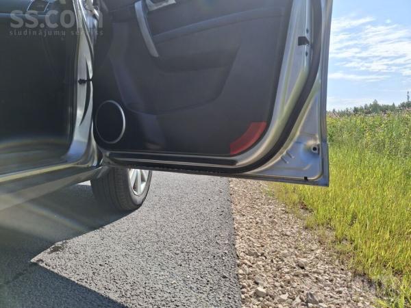 Pelēks Chevrolet Captiva 2012 Rīga, ar dzinēja tilpumu 2.20 L un nobraukumu 262 tūkst. km par 5200 €, foto 7 vietnē AUTOMOTO.COM.LV