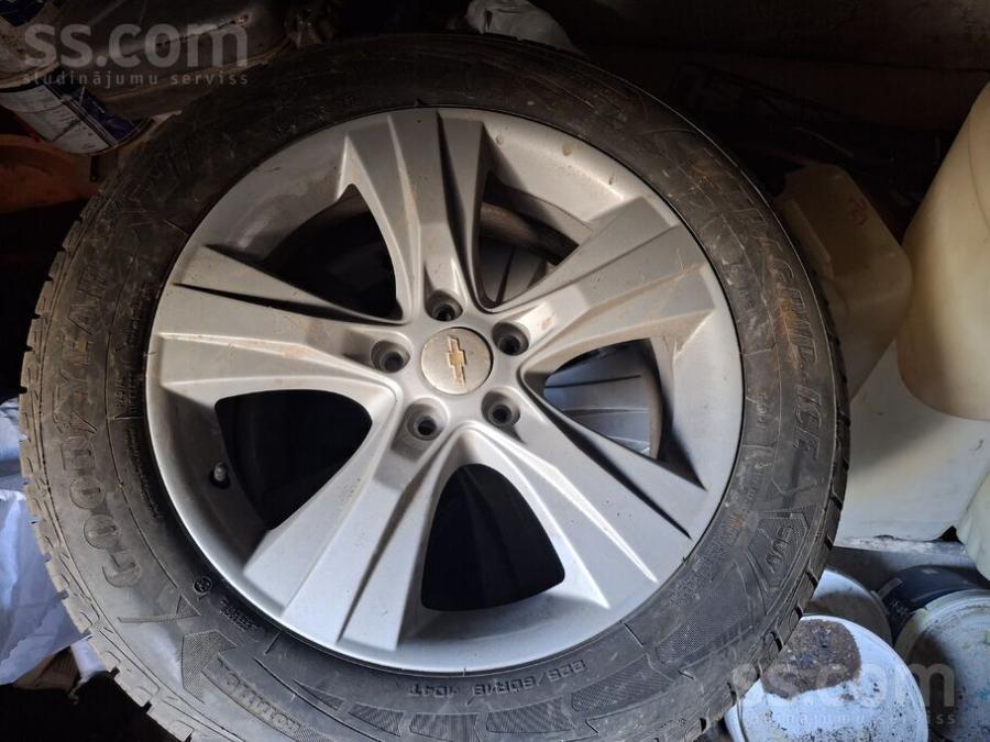 Grey Chevrolet Captiva 2012 in Riga, with an engine capacity of 2.20 L and mileage of 262 thousand km for 5200 €, photo 17 on AUTOMOTO.COM.LV