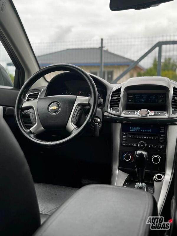 Grey Chevrolet Captiva 2012 in Klaipeda, with an engine capacity of 2.20 L and mileage of 199 thousand km for 4950 €, photo 8 on AUTOMOTO.COM.LV
