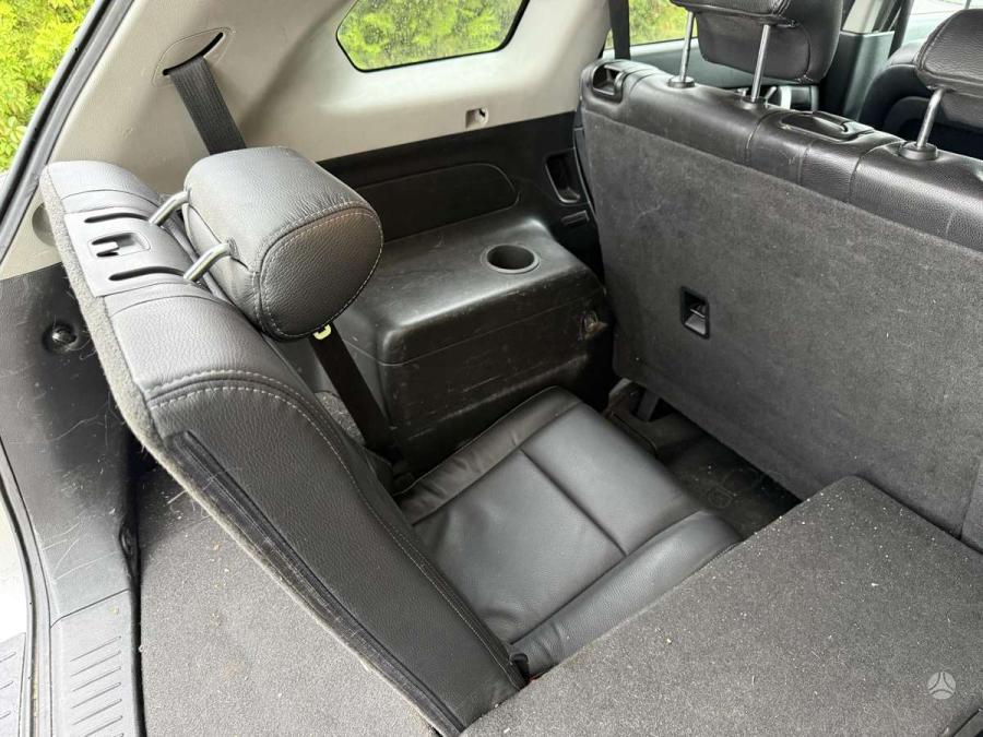 Pelēks Chevrolet Captiva 2012 Viļņa, ar dzinēja tilpumu 2.20 L un nobraukumu 233 tūkst. km par 4200 €, foto 16 vietnē AUTOMOTO.COM.LV