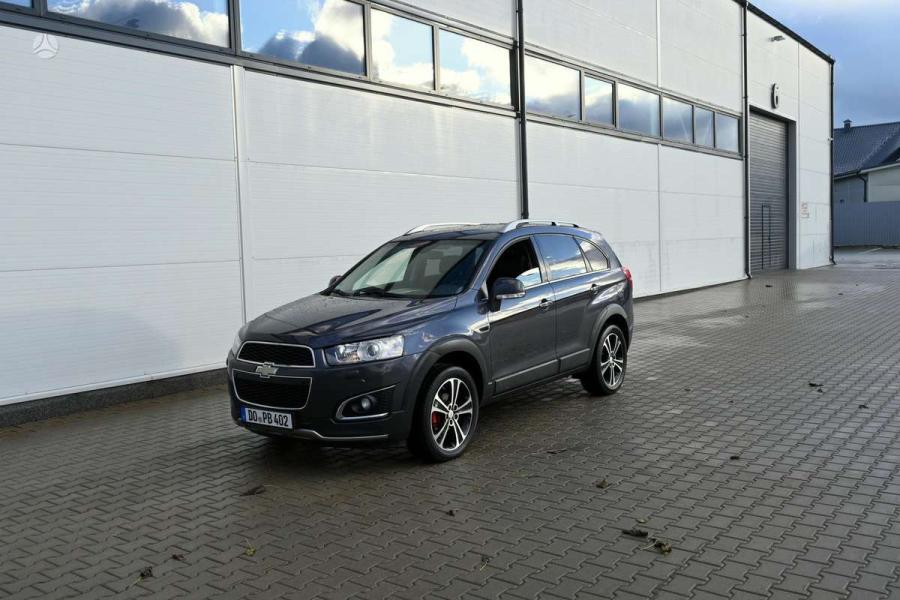 Grey Chevrolet Captiva 2013 in Kretinga, with an engine capacity of 2.20 L and mileage of 110 thousand km for 7399 €, photo 14 on AUTOMOTO.COM.LV