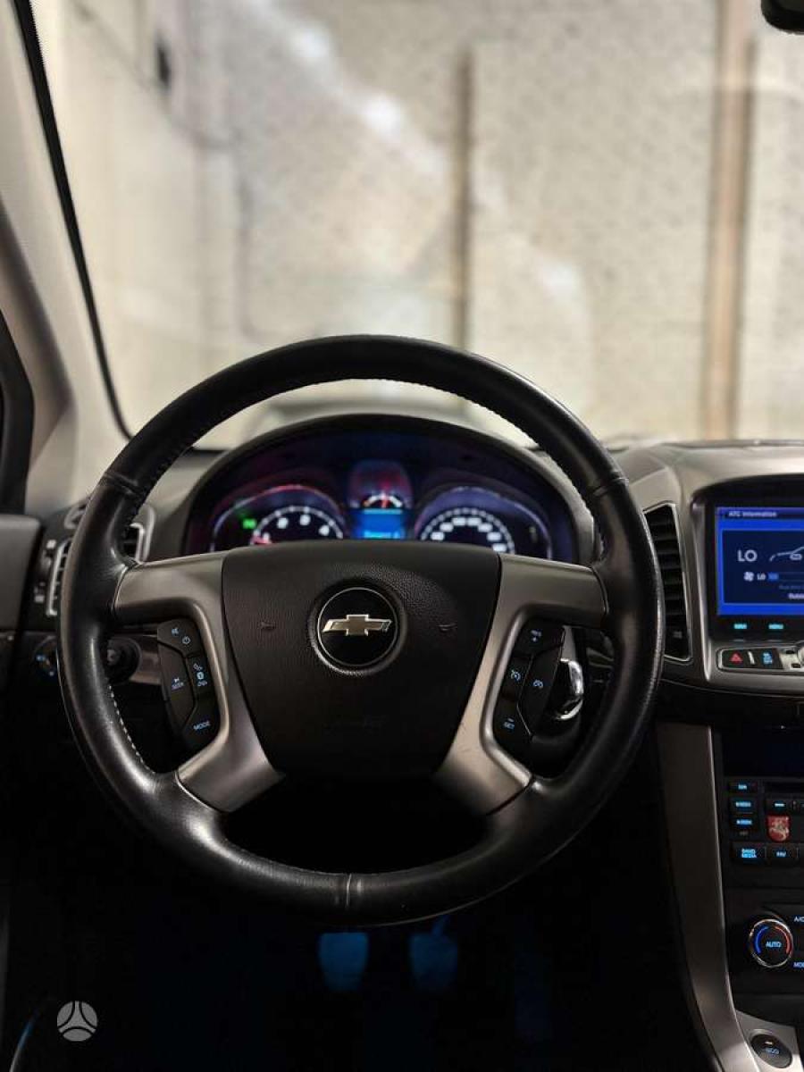 Pelēks Chevrolet Captiva 2013 Klaipėda, ar dzinēja tilpumu 2.23 L un nobraukumu 211 tūkst. km par 6999 €, foto 8 vietnē AUTOMOTO.COM.LV