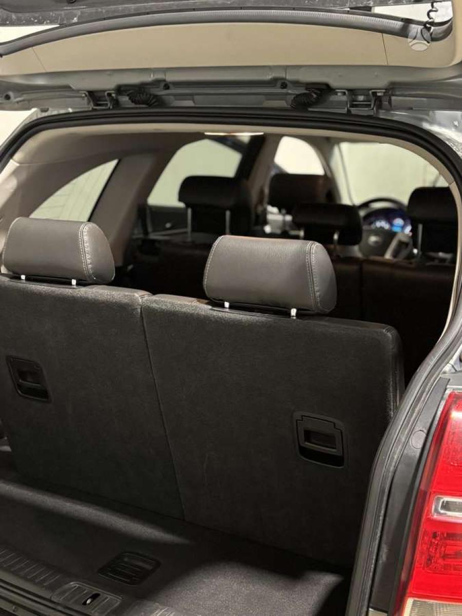 Pelēks Chevrolet Captiva 2013 Klaipėda, ar dzinēja tilpumu 2.23 L un nobraukumu 211 tūkst. km par 6999 €, foto 14 vietnē AUTOMOTO.COM.LV