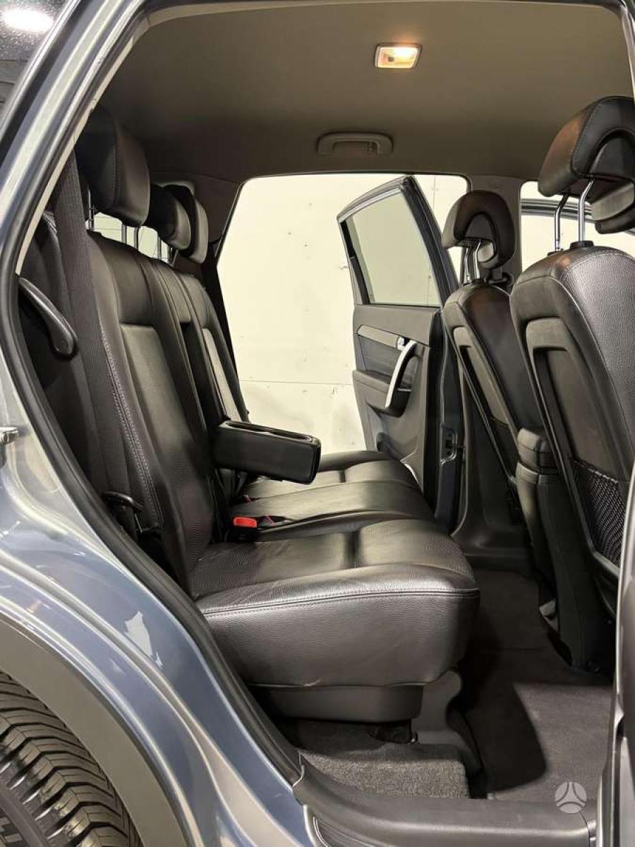 Pelēks Chevrolet Captiva 2013 Klaipėda, ar dzinēja tilpumu 2.23 L un nobraukumu 211 tūkst. km par 6999 €, foto 19 vietnē AUTOMOTO.COM.LV