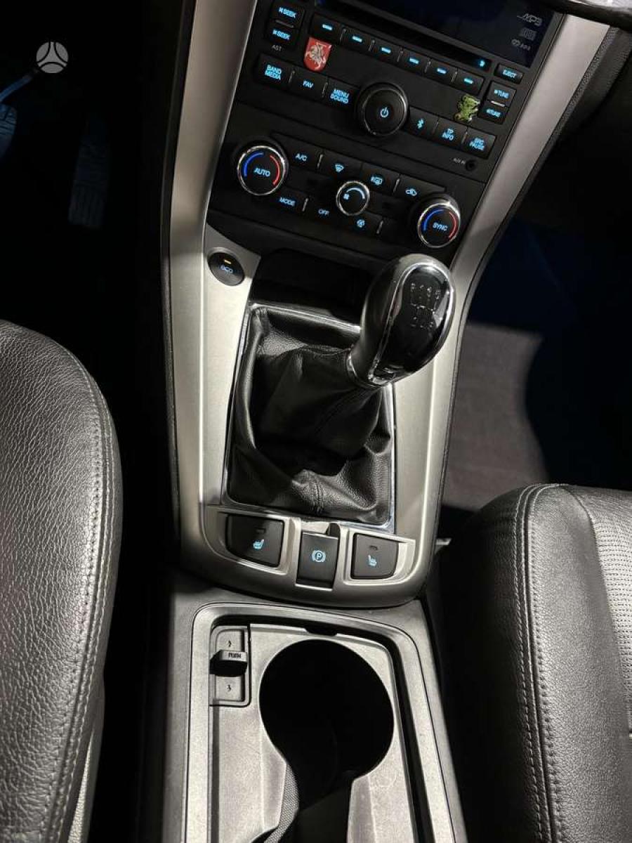 Pelēks Chevrolet Captiva 2013 Klaipėda, ar dzinēja tilpumu 2.23 L un nobraukumu 211 tūkst. km par 6999 €, foto 30 vietnē AUTOMOTO.COM.LV