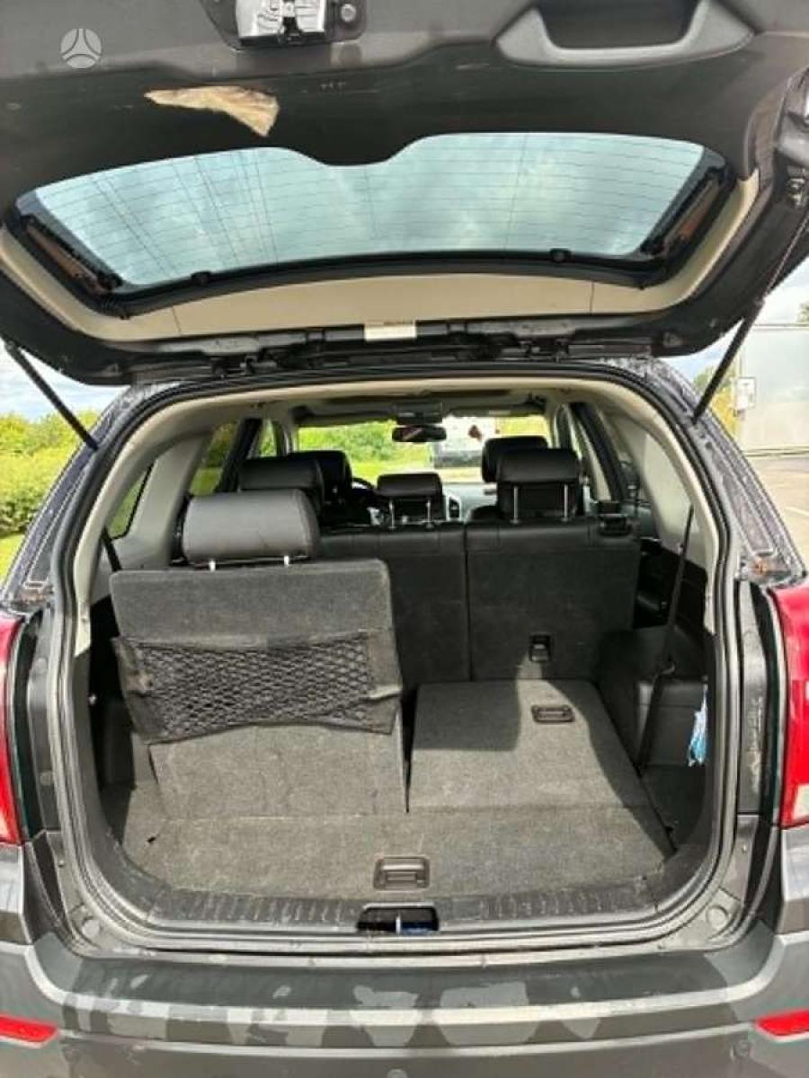 Pelēks Chevrolet Captiva 2013 Šauļi, ar dzinēja tilpumu 2.20 L un nobraukumu 114 tūkst. km par 7500 €, foto 5 vietnē AUTOMOTO.COM.LV