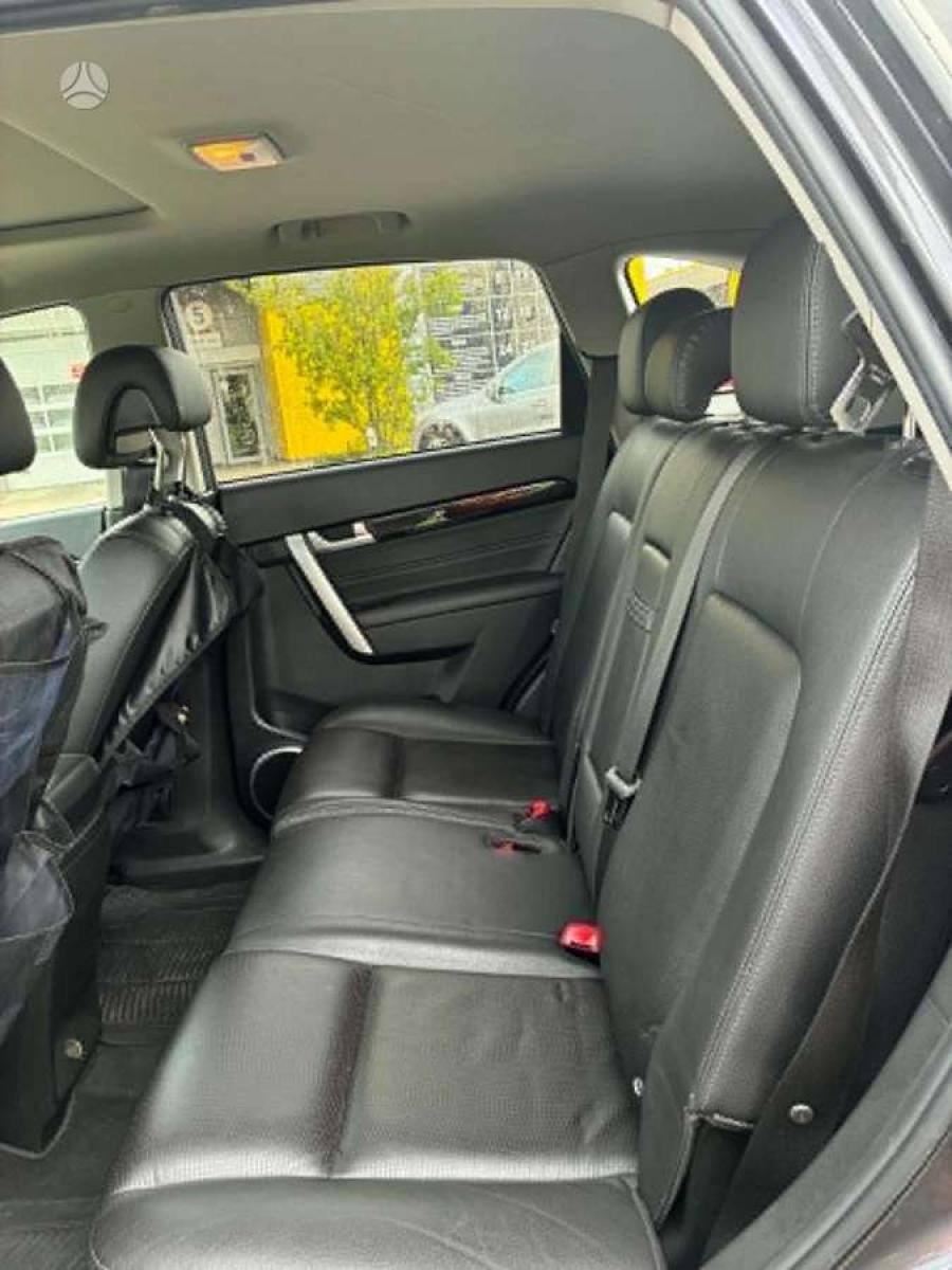 Pelēks Chevrolet Captiva 2013 Šauļi, ar dzinēja tilpumu 2.20 L un nobraukumu 114 tūkst. km par 7500 €, foto 12 vietnē AUTOMOTO.COM.LV