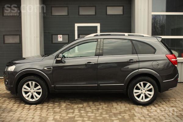 Grey Chevrolet Captiva 2014 in Riga, with an engine capacity of 2.20 L and mileage of 0 thousand km for 5750 €, photo 3 on AUTOMOTO.COM.LV