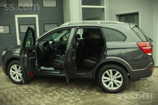 Grey Chevrolet Captiva 2014 in Riga, with an engine capacity of 2.20 L and mileage of 0 thousand km for 5750 €, photo 9 on AUTOMOTO.COM.LV