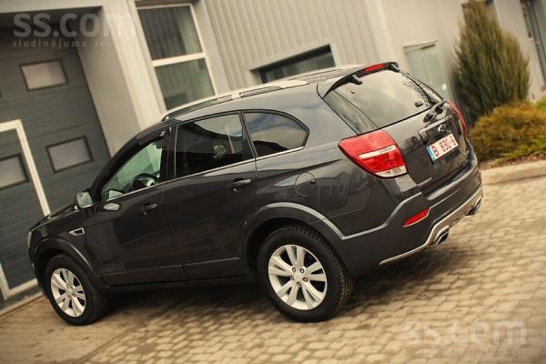 Grey Chevrolet Captiva 2014 in Riga, with an engine capacity of 2.20 L and mileage of 0 thousand km for 5750 €, photo 7 on AUTOMOTO.COM.LV