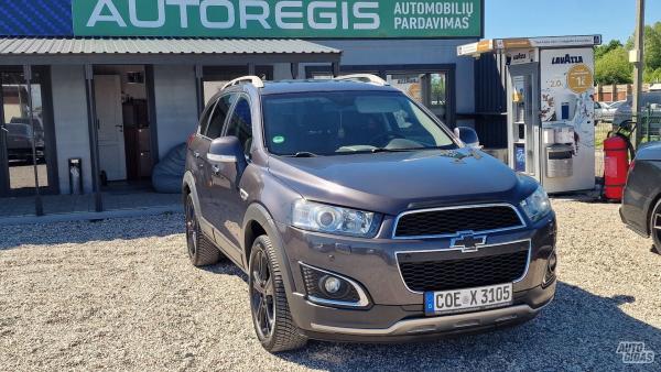 Grey Chevrolet Captiva 2014 in Kretinga, with an engine capacity of 2.20 L and mileage of 176 thousand km for 7699 €, photo 1 on AUTOMOTO.COM.LV